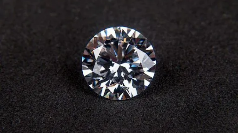 What are Diamond Inclusions and Twinning?