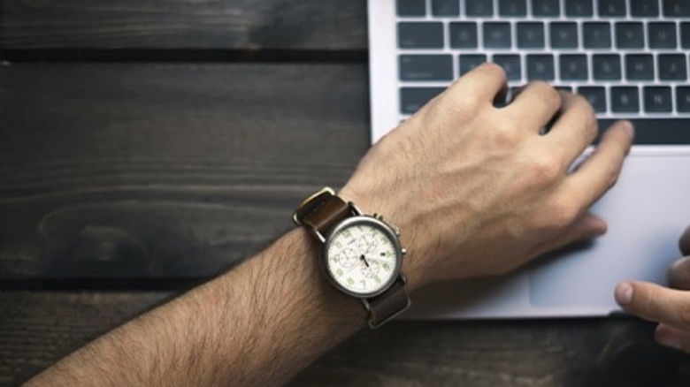 How To Calculate and Reduce Idle Time in Your Business